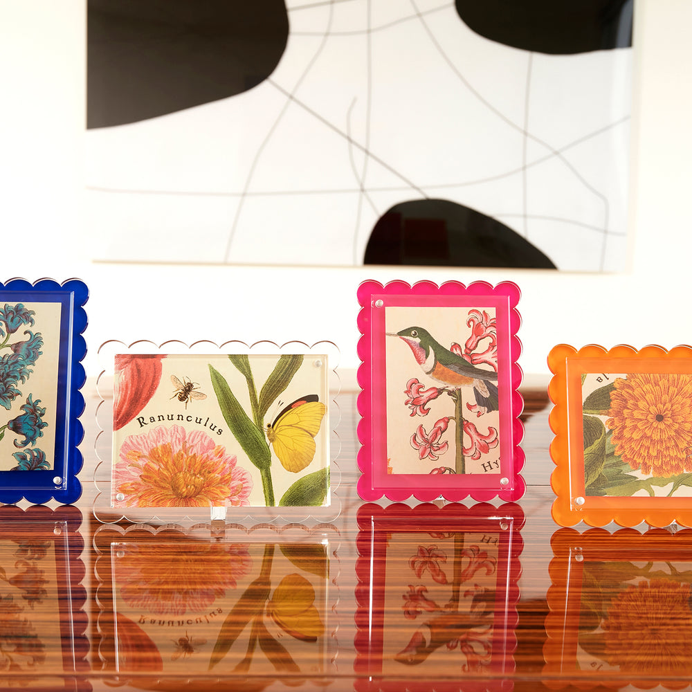 Scallop Frame | Dorm Essentials – Dormify