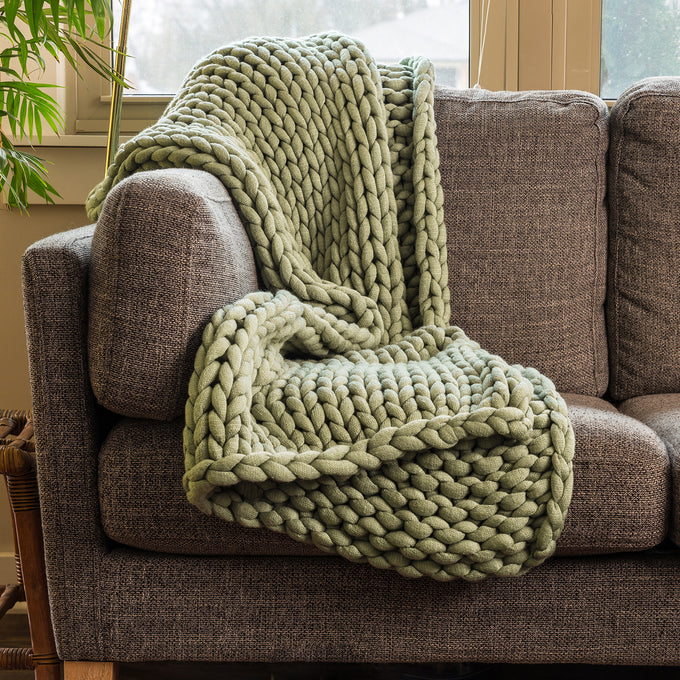 Jumbo Chunky Hand Knit Throw | Dorm Essentials – Dormify