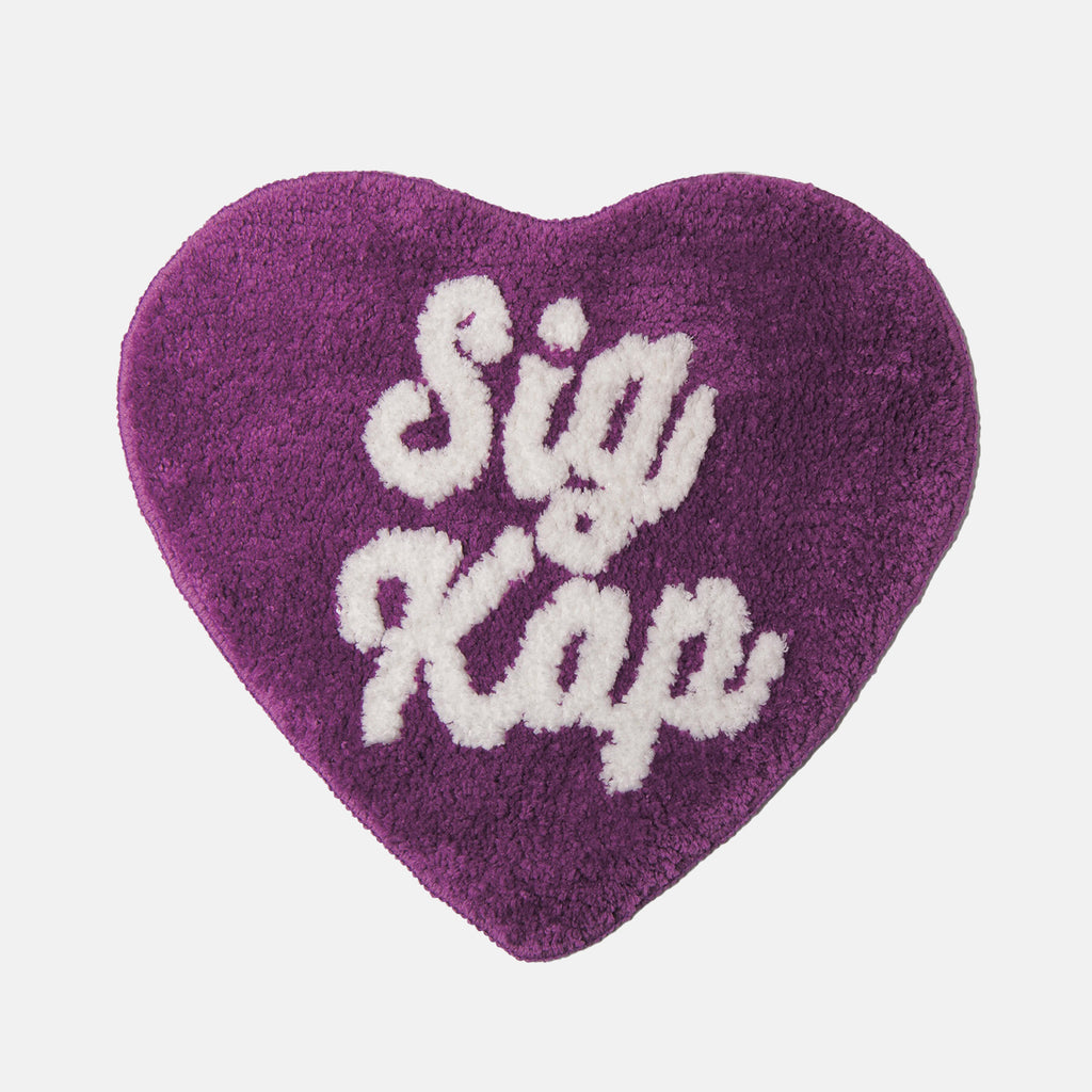 Sorority Heart Mini-Rug | Dorm Essentials – Dormify